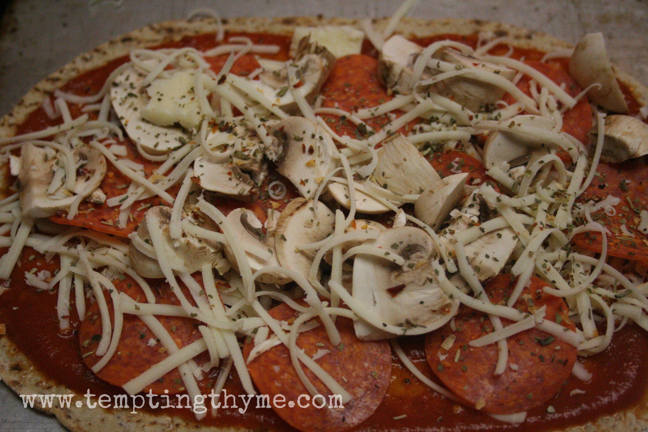 “Flat Out” Crazy 5 Minute Flat Bread Pizza | tempting thyme